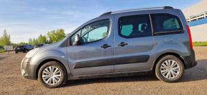 Grey Citroen Berlingo 2011 in Riga, with an engine capacity of 1.60 L and mileage of 282 thousand km for 5500 €, photo 3 on AUTOMOTO.COM.LV