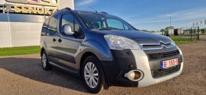 Grey Citroen Berlingo 2011 in Riga, with an engine capacity of 1.60 L and mileage of 282 thousand km for 5500 €, photo 8 on AUTOMOTO.COM.LV