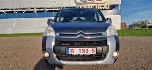 Grey Citroen Berlingo 2011 in Riga, with an engine capacity of 1.60 L and mileage of 282 thousand km for 5500 €, photo 9 on AUTOMOTO.COM.LV