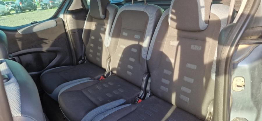 Grey Citroen Berlingo 2011 in Riga, with an engine capacity of 1.60 L and mileage of 282 thousand km for 5500 €, photo 21 on AUTOMOTO.COM.LV