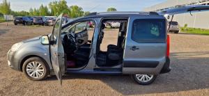 Grey Citroen Berlingo 2011 in Riga, with an engine capacity of 1.60 L and mileage of 282 thousand km for 5500 €, photo 37 on AUTOMOTO.COM.LV