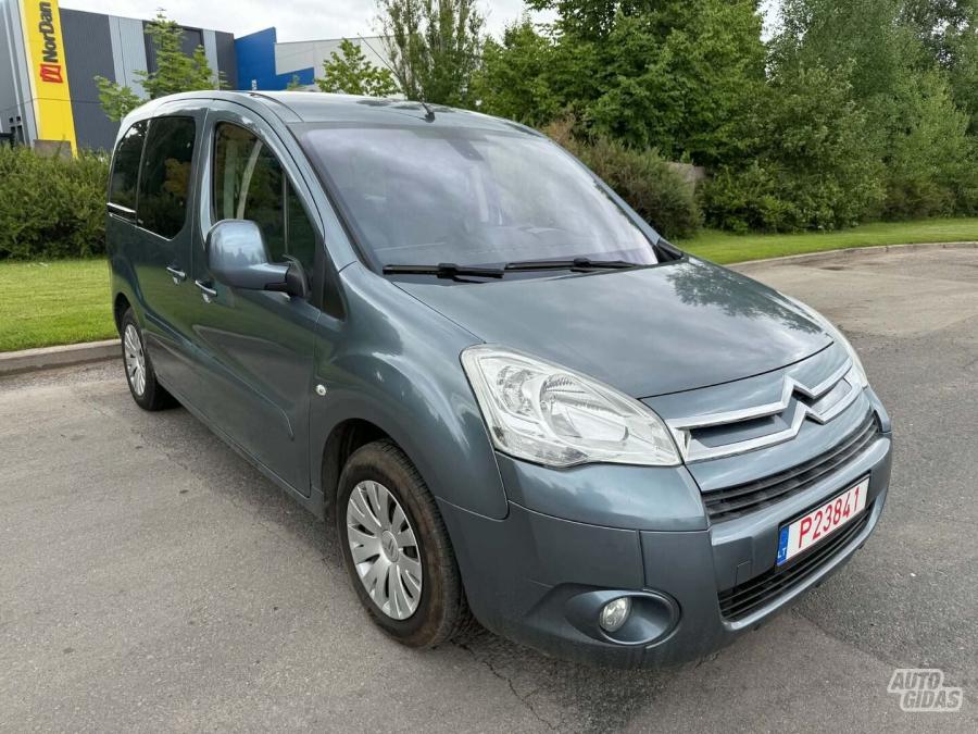 Pelēks Citroen Berlingo 2011 Mažeikiai, ar dzinēja tilpumu 1.60 L un nobraukumu 154 tūkst. km par 3950 €, foto 5 vietnē AUTOMOTO.COM.LV