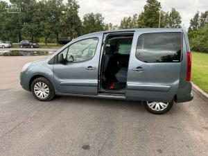 Pelēks Citroen Berlingo 2011 Mažeikiai, ar dzinēja tilpumu 1.60 L un nobraukumu 154 tūkst. km par 3950 €, foto 10 vietnē AUTOMOTO.COM.LV
