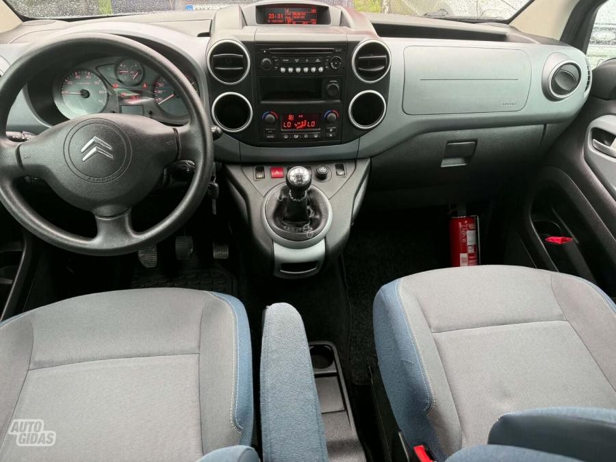 Pelēks Citroen Berlingo 2011 Mažeikiai, ar dzinēja tilpumu 1.60 L un nobraukumu 154 tūkst. km par 3950 €, foto 34 vietnē AUTOMOTO.COM.LV