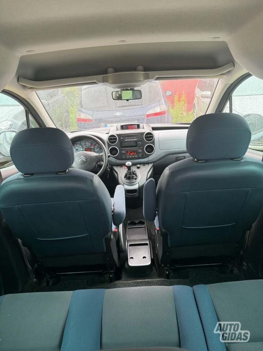 Pelēks Citroen Berlingo 2011 Mažeikiai, ar dzinēja tilpumu 1.60 L un nobraukumu 154 tūkst. km par 3950 €, foto 35 vietnē AUTOMOTO.COM.LV