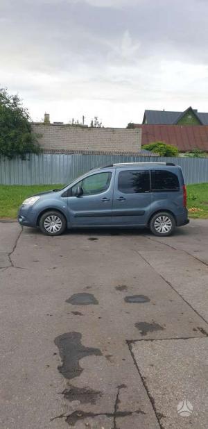 Grey Citroen Berlingo 2011 in Kaunas, with an engine capacity of 1.56 L and mileage of 220 thousand km for 3000 €, photo  on AUTOMOTO.COM.LV
