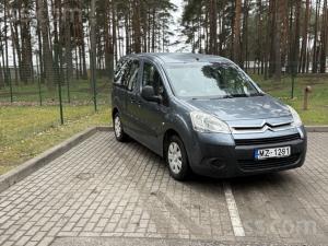 Grey Citroen Berlingo 2012 in Riga, with an engine capacity of 1.60 L and mileage of 0 thousand km for 500 €, photo 2 on AUTOMOTO.COM.LV