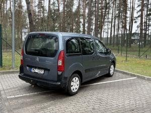Grey Citroen Berlingo 2012 in Riga, with an engine capacity of 1.60 L and mileage of 0 thousand km for 500 €, photo 4 on AUTOMOTO.COM.LV