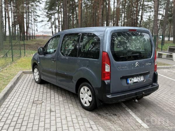 Grey Citroen Berlingo 2012 in Riga, with an engine capacity of 1.60 L and mileage of 0 thousand km for 500 €, photo 5 on AUTOMOTO.COM.LV
