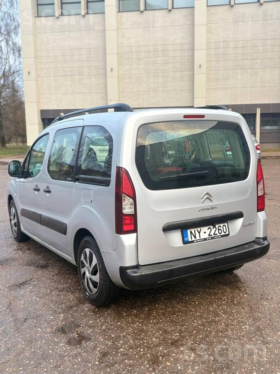 Grey Citroen Berlingo 2012 in Daugavpils, with an engine capacity of 1.60 L and mileage of 194 thousand km for 4900 €, photo 3 on AUTOMOTO.COM.LV
