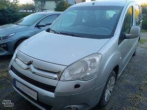 Grey Citroen Berlingo 2012 in Vilnius, with an engine capacity of 1.60 L and mileage of 197 thousand km for 4100 €, photo 2 on AUTOMOTO.COM.LV