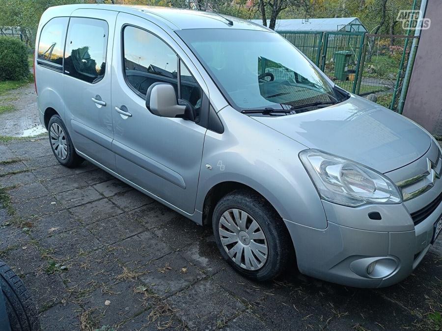 Grey Citroen Berlingo 2012 in Vilnius, with an engine capacity of 1.60 L and mileage of 197 thousand km for 4100 €, photo 4 on AUTOMOTO.COM.LV