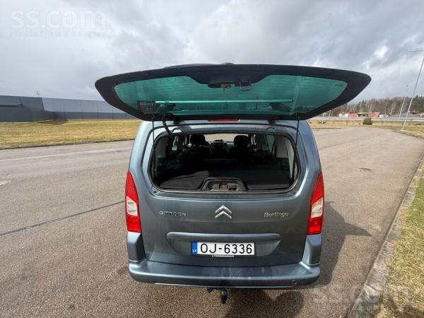 Pelēks Citroen Berlingo 2012 Rīga, ar dzinēja tilpumu 1.60 L un nobraukumu 255 tūkst. km par 3500 €, foto 9 vietnē AUTOMOTO.COM.LV