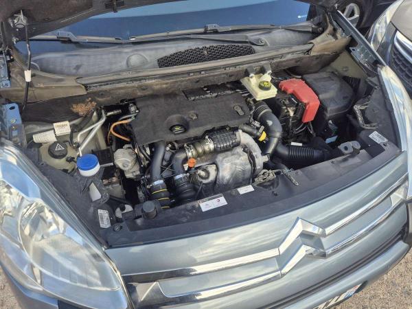 Pelēks Citroen Berlingo 2012 Utena, ar dzinēja tilpumu 1.56 L un nobraukumu 207 tūkst. km par 3850 €, foto 8 vietnē AUTOMOTO.COM.LV