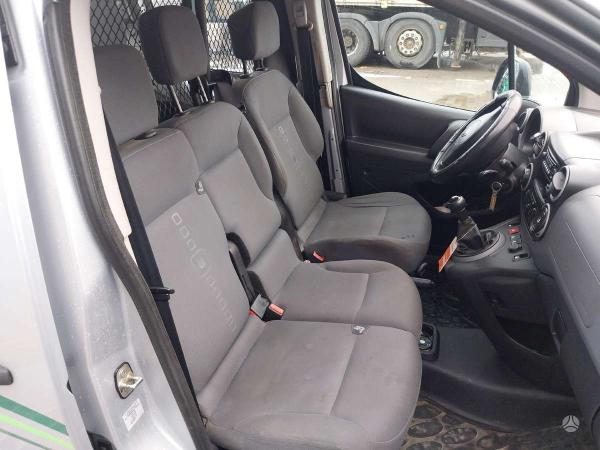 Pelēks Citroen Berlingo 2013 Plungė, ar dzinēja tilpumu 1.56 L un nobraukumu 220 tūkst. km par 4840 €, foto 11 vietnē AUTOMOTO.COM.LV