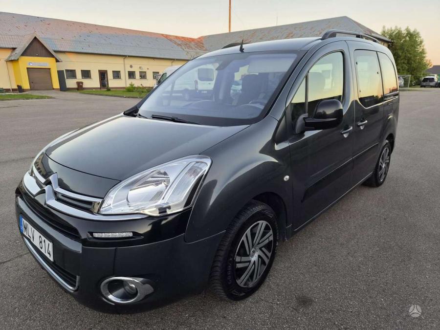 Pelēks Citroen Berlingo 2013 Mažeikiai, ar dzinēja tilpumu 1.56 L un nobraukumu 235 tūkst. km par 3950 €, foto 1 vietnē AUTOMOTO.COM.LV