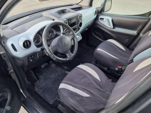 Pelēks Citroen Berlingo 2013 Mažeikiai, ar dzinēja tilpumu 1.56 L un nobraukumu 235 tūkst. km par 3950 €, foto 8 vietnē AUTOMOTO.COM.LV