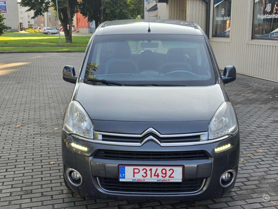 Pelēks Citroen Berlingo 2014 Šilutė, ar dzinēja tilpumu 1.56 L un nobraukumu 330 tūkst. km par 4500 €, foto 6 vietnē AUTOMOTO.COM.LV