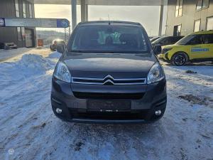 Pelēks Citroen Berlingo 2015 Viļņa, ar dzinēja tilpumu 1.60 L un nobraukumu 177 tūkst. km par 5490 €, foto 2 vietnē AUTOMOTO.COM.LV