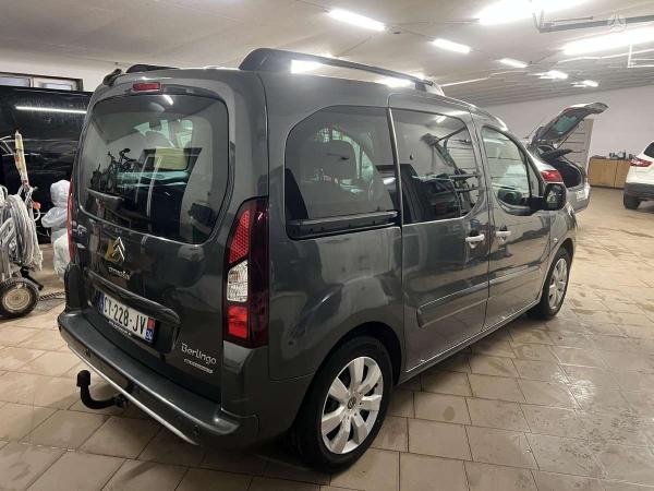Pelēks Citroen Berlingo 2015 Tauragė, ar dzinēja tilpumu 1.56 L un nobraukumu 204 tūkst. km par 5600 €, foto 8 vietnē AUTOMOTO.COM.LV