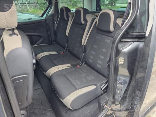 Pelēks Citroen Berlingo 2015 Rīga, ar dzinēja tilpumu 1.60 L un nobraukumu 160 tūkst. km par 4300 €, foto 4 vietnē AUTOMOTO.COM.LV