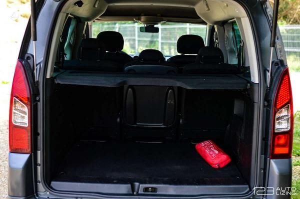 Grey Citroen Berlingo 2015 in Kretinga, with an engine capacity of 1.60 L and mileage of 205 thousand km for 6450 €, photo 9 on AUTOMOTO.COM.LV