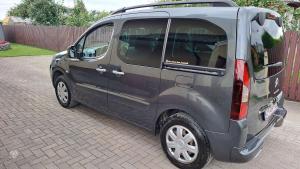 Pelēks Citroen Berlingo 2015 Plungė, ar dzinēja tilpumu 1.56 L un nobraukumu 255 tūkst. km par 5250 €, foto 4 vietnē AUTOMOTO.COM.LV
