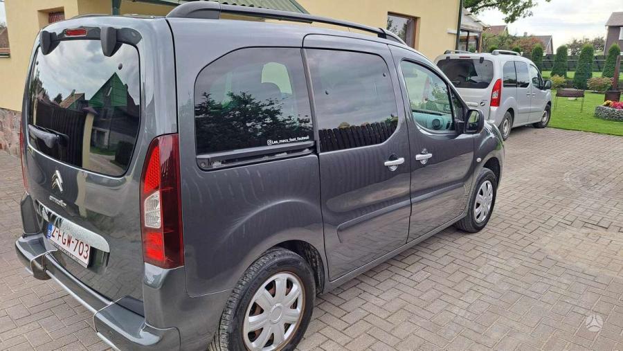 Pelēks Citroen Berlingo 2015 Plungė, ar dzinēja tilpumu 1.56 L un nobraukumu 255 tūkst. km par 5250 €, foto 6 vietnē AUTOMOTO.COM.LV