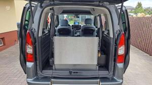 Pelēks Citroen Berlingo 2015 Plungė, ar dzinēja tilpumu 1.56 L un nobraukumu 255 tūkst. km par 5250 €, foto 10 vietnē AUTOMOTO.COM.LV