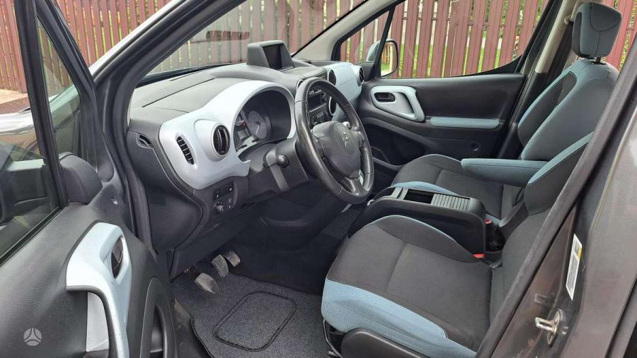 Pelēks Citroen Berlingo 2015 Plungė, ar dzinēja tilpumu 1.56 L un nobraukumu 255 tūkst. km par 5250 €, foto 12 vietnē AUTOMOTO.COM.LV