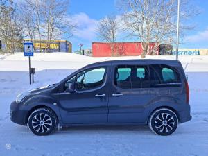 Pelēks Citroen Berlingo 2016 Viļņa, ar dzinēja tilpumu 1.56 L un nobraukumu 299 tūkst. km par 5450 €, foto 6 vietnē AUTOMOTO.COM.LV