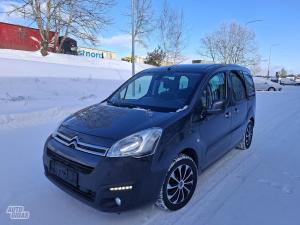 Grey Citroen Berlingo 2016 in Vilnius, with an engine capacity of 1.60 L and mileage of 299 thousand km for 5350 €, photo 3 on AUTOMOTO.COM.LV
