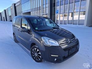 Grey Citroen Berlingo 2016 in Vilnius, with an engine capacity of 1.60 L and mileage of 299 thousand km for 5350 €, photo 4 on AUTOMOTO.COM.LV