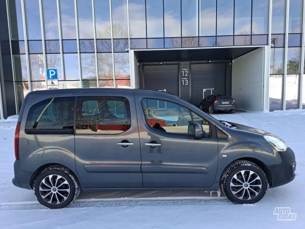 Grey Citroen Berlingo 2016 in Vilnius, with an engine capacity of 1.60 L and mileage of 299 thousand km for 5350 €, photo 5 on AUTOMOTO.COM.LV
