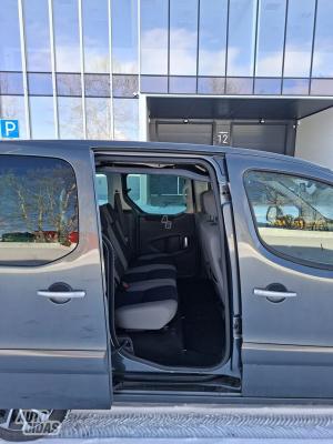 Grey Citroen Berlingo 2016 in Vilnius, with an engine capacity of 1.60 L and mileage of 299 thousand km for 5350 €, photo 12 on AUTOMOTO.COM.LV