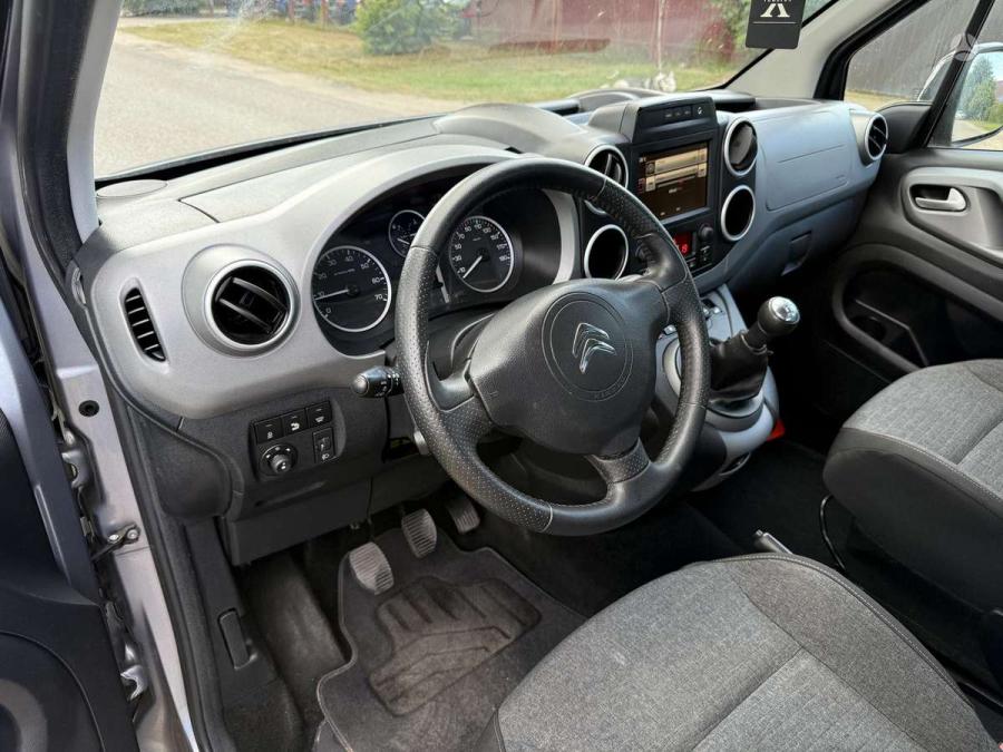 Pelēks Citroen Berlingo 2016 Ukmergė, ar dzinēja tilpumu 1.56 L un nobraukumu 300 tūkst. km par 4600 €, foto 8 vietnē AUTOMOTO.COM.LV