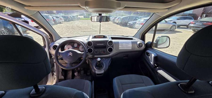 Pelēks Citroen Berlingo 2017 Klaipėda, ar dzinēja tilpumu 1.56 L un nobraukumu 237 tūkst. km par 3500 €, foto 6 vietnē AUTOMOTO.COM.LV
