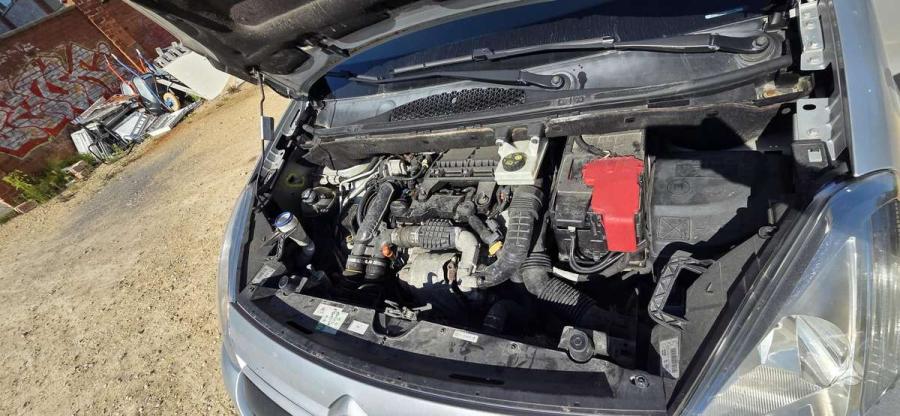 Pelēks Citroen Berlingo 2017 Klaipėda, ar dzinēja tilpumu 1.56 L un nobraukumu 237 tūkst. km par 3500 €, foto 9 vietnē AUTOMOTO.COM.LV
