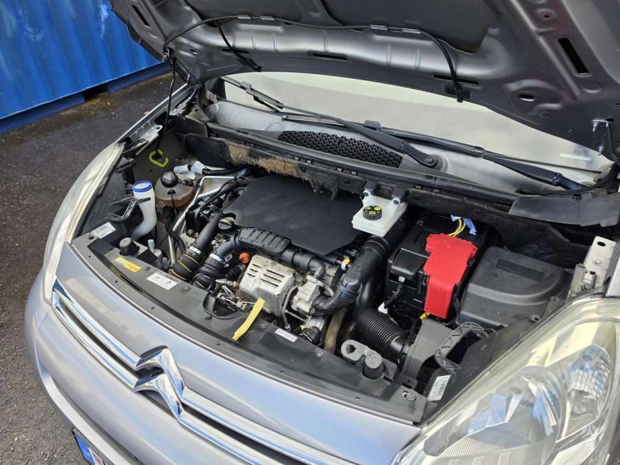 Grey Citroen Berlingo 2017 in Kaunas, with an engine capacity of 1.20 L and mileage of 119 thousand km for 2900 €, photo 13 on AUTOMOTO.COM.LV