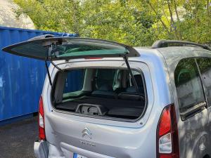 Grey Citroen Berlingo 2017 in Kaunas, with an engine capacity of 1.20 L and mileage of 119 thousand km for 2900 €, photo 16 on AUTOMOTO.COM.LV