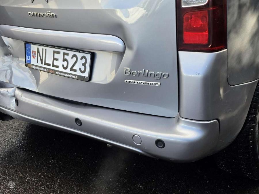 Grey Citroen Berlingo 2017 in Kaunas, with an engine capacity of 1.20 L and mileage of 119 thousand km for 2900 €, photo 17 on AUTOMOTO.COM.LV