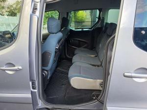 Grey Citroen Berlingo 2017 in Kaunas, with an engine capacity of 1.20 L and mileage of 119 thousand km for 2900 €, photo 22 on AUTOMOTO.COM.LV