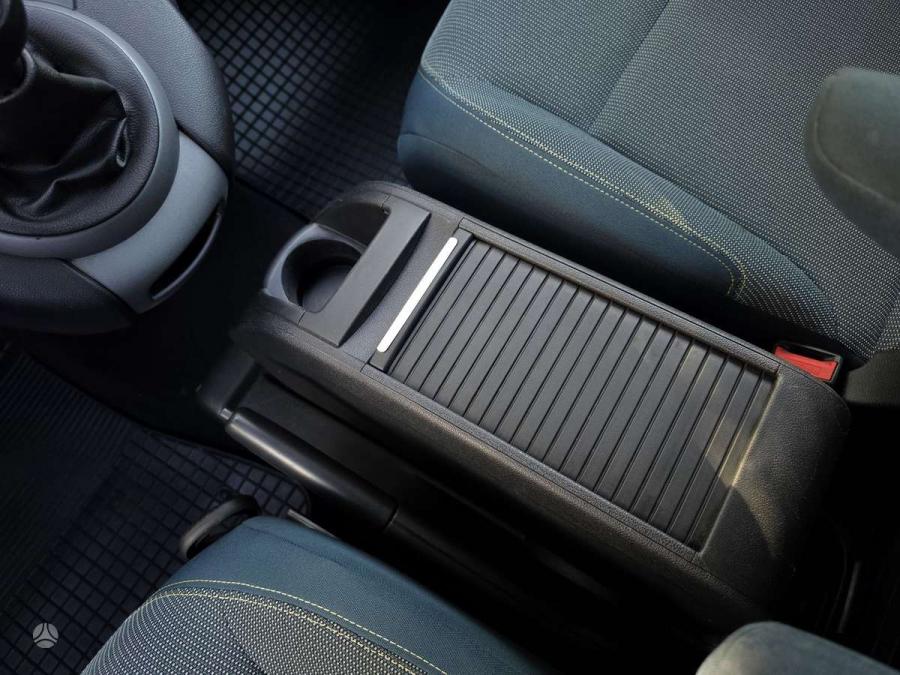 Grey Citroen Berlingo 2017 in Kaunas, with an engine capacity of 1.20 L and mileage of 119 thousand km for 2900 €, photo 35 on AUTOMOTO.COM.LV
