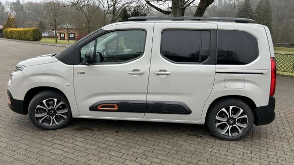 Pelēks Citroen Berlingo 2018 Viļņa, ar dzinēja tilpumu 1.50 L un nobraukumu 162 tūkst. km par 14850 €, foto 7 vietnē AUTOMOTO.COM.LV