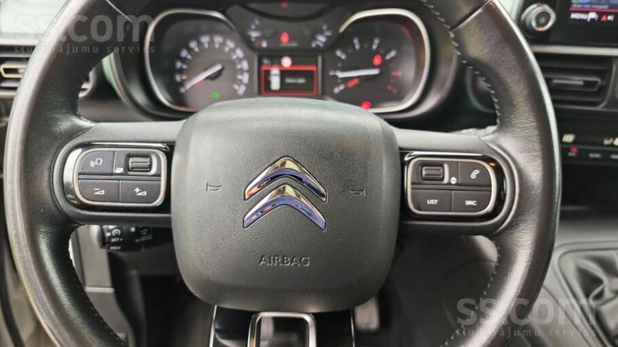 Pelēks Citroen Berlingo 2018 Jelgava, ar dzinēja tilpumu 1.50 L un nobraukumu 204 tūkst. km par 10500 €, foto 4 vietnē AUTOMOTO.COM.LV