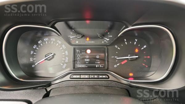 Grey Citroen Berlingo 2018 in Jelgava, with an engine capacity of 1.50 L and mileage of 204 thousand km for 10500 €, photo 5 on AUTOMOTO.COM.LV