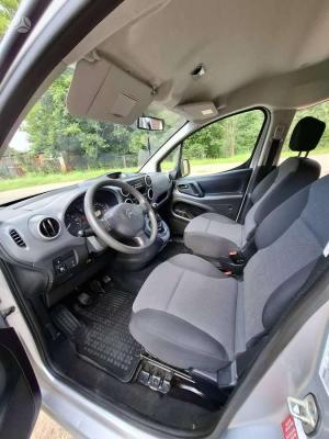 Pelēks Citroen Berlingo 2018 Kupiškis, ar dzinēja tilpumu 1.60 L un nobraukumu 247 tūkst. km par 7450 €, foto 6 vietnē AUTOMOTO.COM.LV