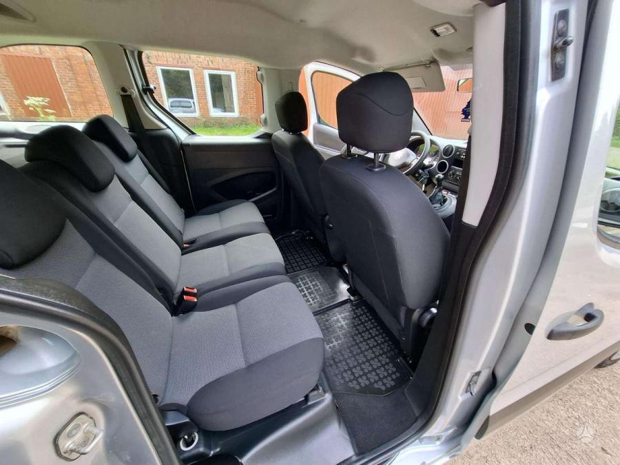 Pelēks Citroen Berlingo 2018 Kupiškis, ar dzinēja tilpumu 1.60 L un nobraukumu 247 tūkst. km par 7450 €, foto 7 vietnē AUTOMOTO.COM.LV