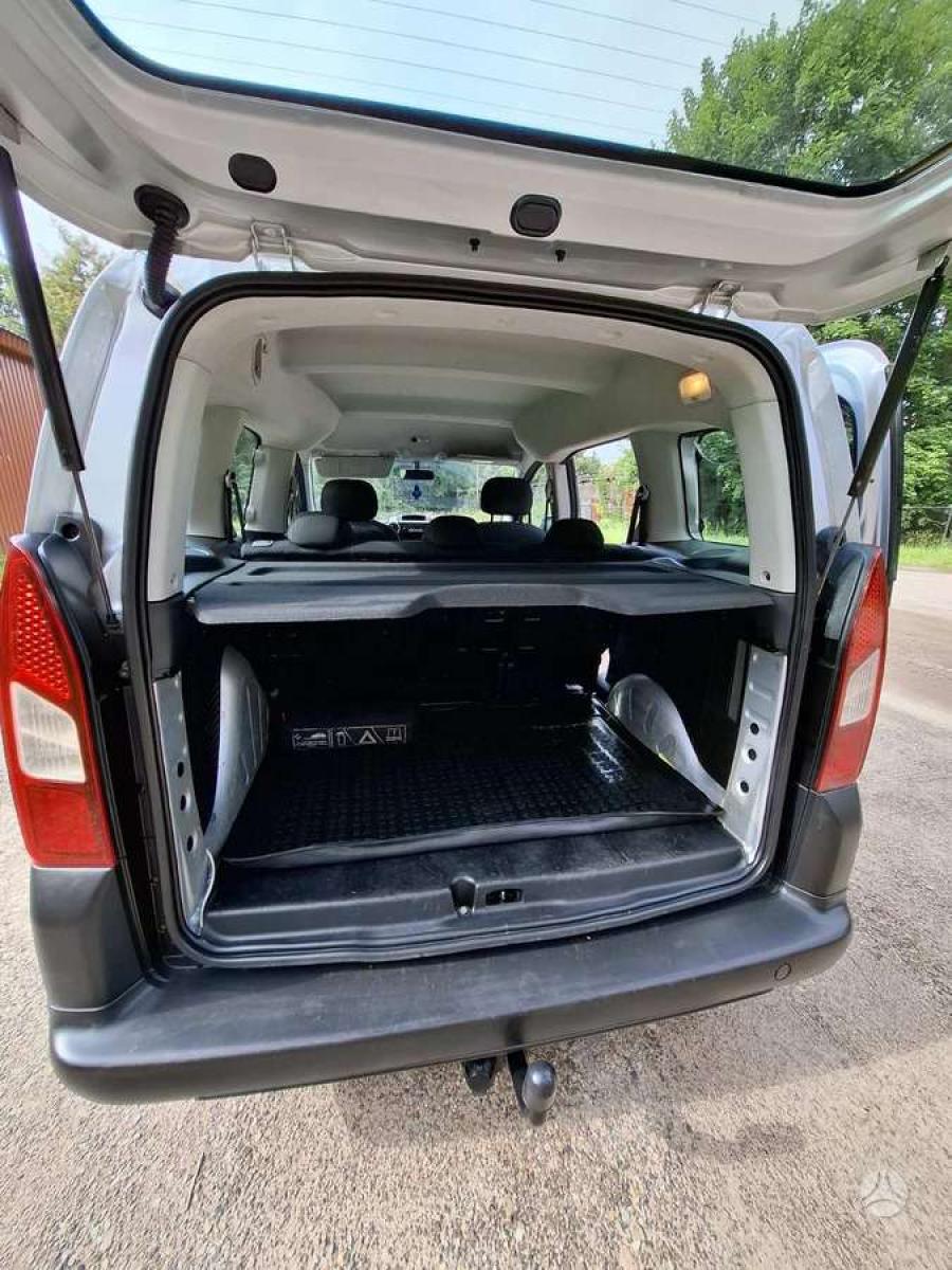 Pelēks Citroen Berlingo 2018 Kupiškis, ar dzinēja tilpumu 1.60 L un nobraukumu 247 tūkst. km par 7450 €, foto 8 vietnē AUTOMOTO.COM.LV