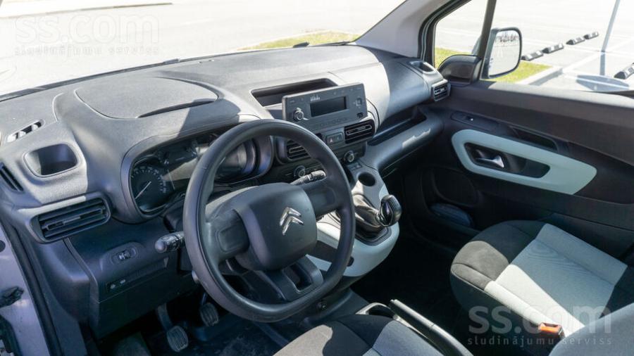 Pelēks Citroen Berlingo 2019 Rīga, ar dzinēja tilpumu 1.50 L un nobraukumu 248 tūkst. km par 6790 €, foto 8 vietnē AUTOMOTO.COM.LV